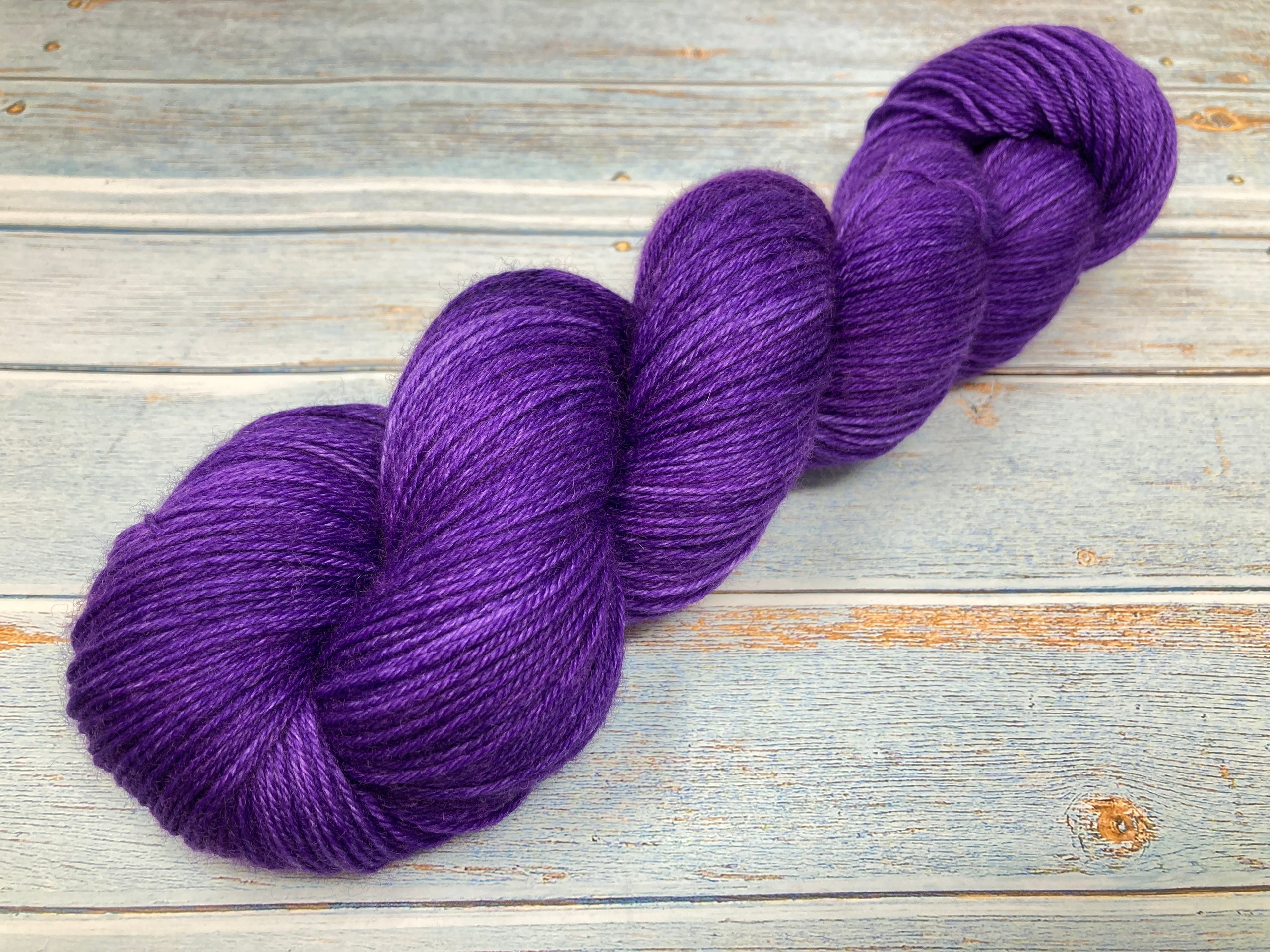 Heliotrope - Show Stealer | Leading Men Fiber Arts